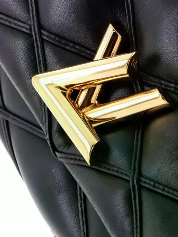 LOUIS VUITTON Malletage Leather Mm Shoulder Bag - Black