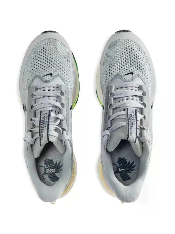 Nike Pegasus Sneakers - Grey