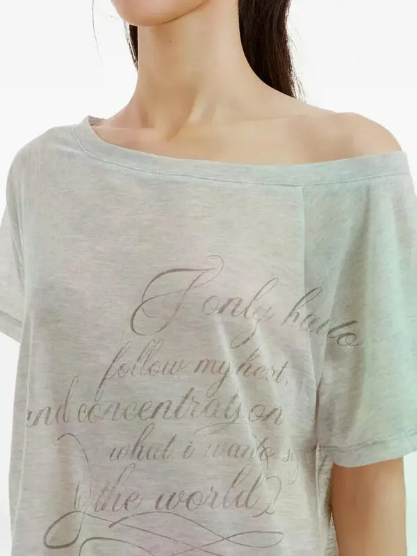TOUT A COUP Slogan Print Off-shoulder T-shirt - Grey