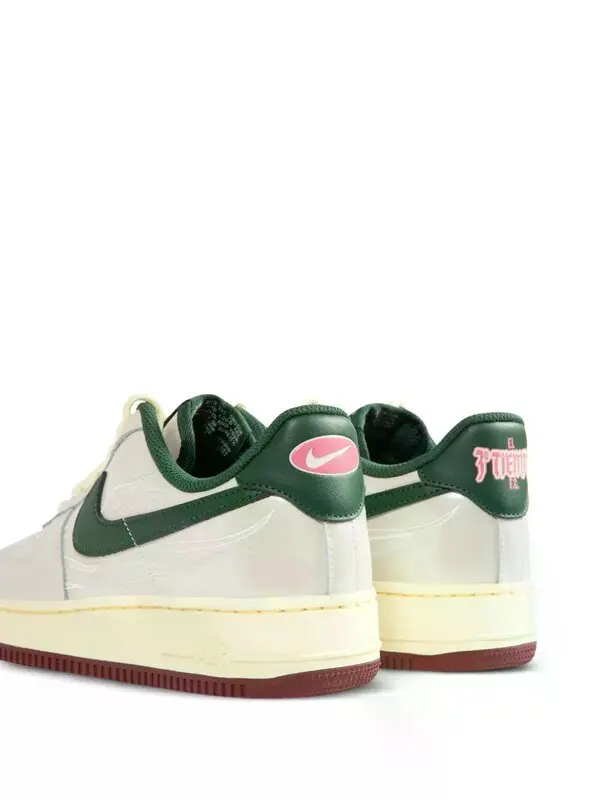 Nike Force 1 '07 Lv8 Embroidered Sneakers