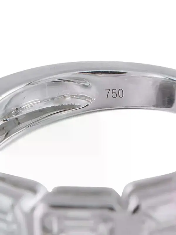LB EXCLUSIVE 18k White Gold Emerald-cut Diamond Band Ring - Silver