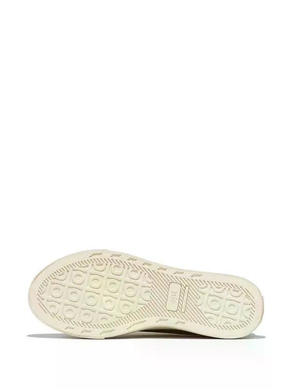 EPT Dive Vintage Distressed Finish Lace-up Sneakers