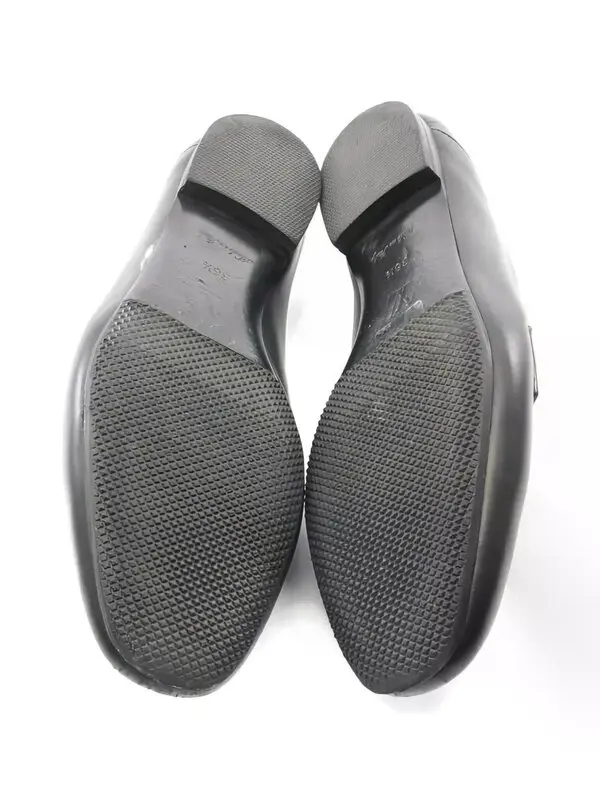 LOUIS VUITTON 2020 Logo-plaque Loafers