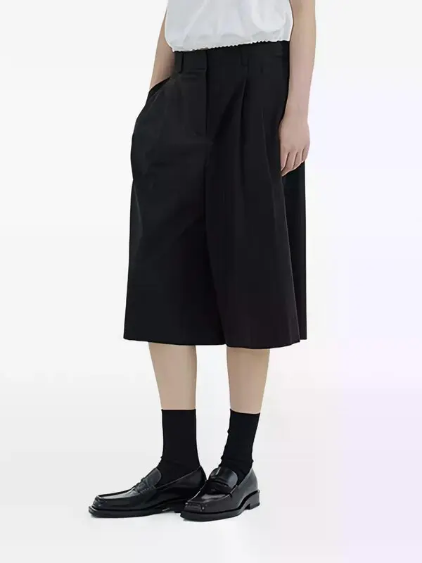 JUUN.J Wide Leg Pleated Shorts
