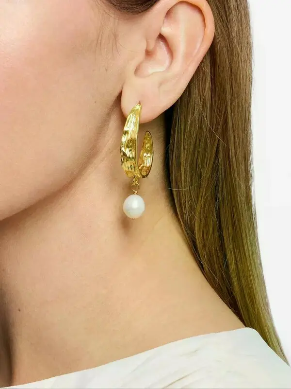 OTTOMAN HANDS Judy Pearl Hoop Earrings - Gold