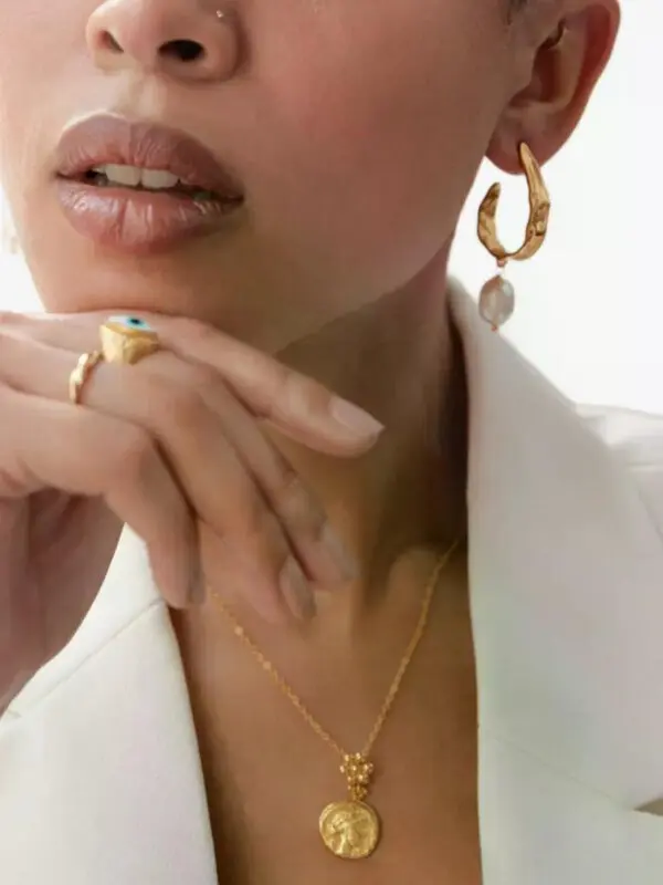 OTTOMAN HANDS Judy Pearl Hoop Earrings