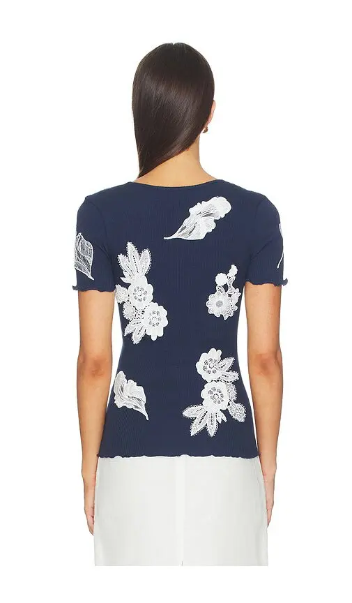 OPERASPORT Elva Seamless T-shirt With Floral Lace Detailing
