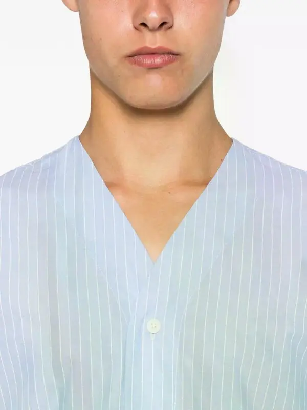 3DICI Vertical-stripe V-neck Shirt