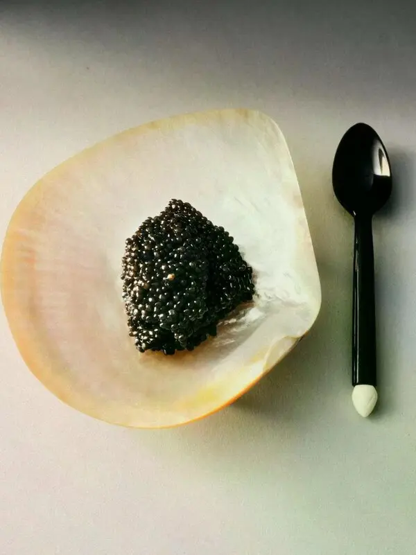GOHAR WORLD Horn And Mother-of-pearl Caviar Set