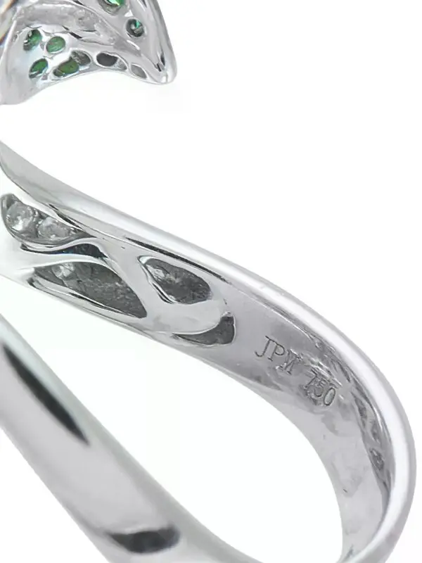 LB EXCLUSIVE 18k White Gold Floral Motif Diamond Ring