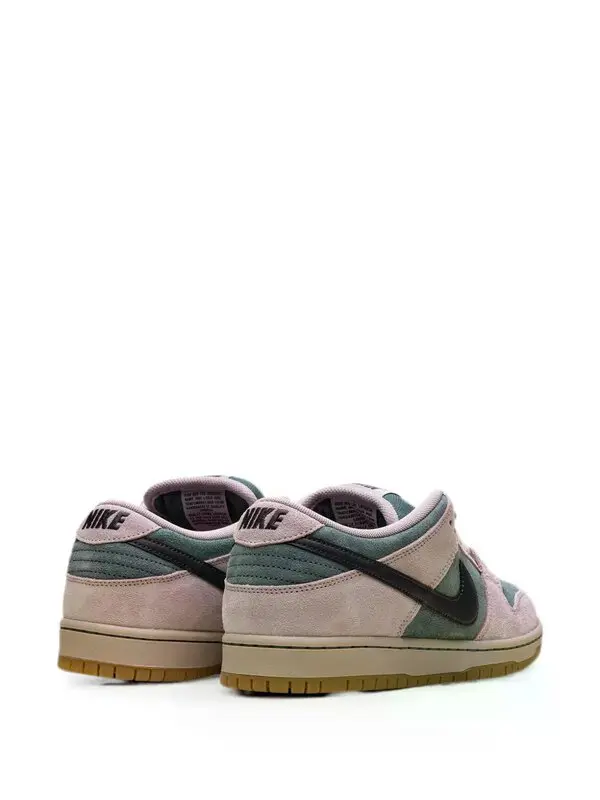 Nike Sb Dunk Suede Sneakers