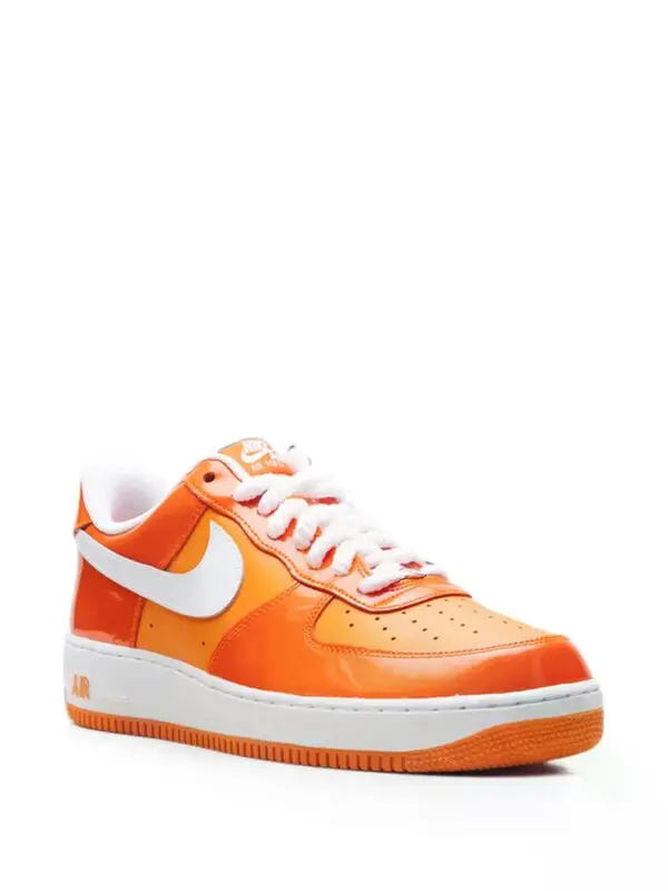 Nike Force 1 '07 Low Top Sneakers