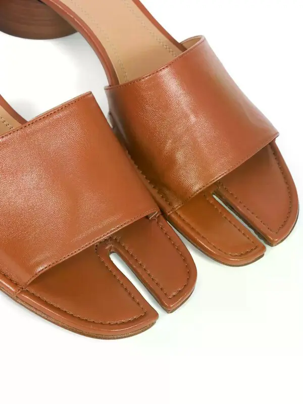 MAISON MARGIELA Tabi Leather Mules - Brown