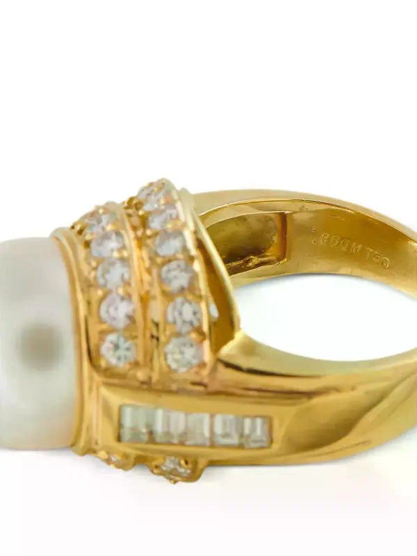 LB EXCLUSIVE 18k Yellow Pearl And Diamond Ring