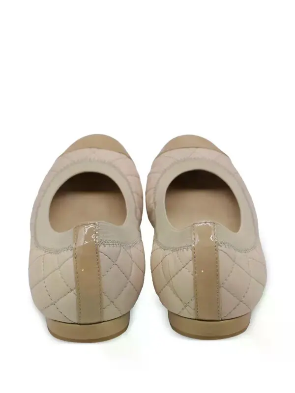 STUART WEITZMAN Quilted Ballet Flats