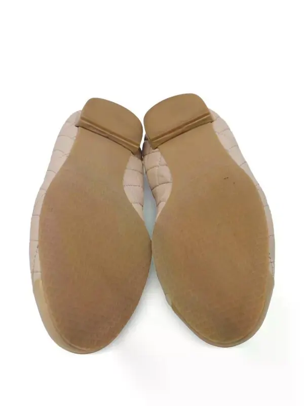 STUART WEITZMAN Quilted Ballet Flats