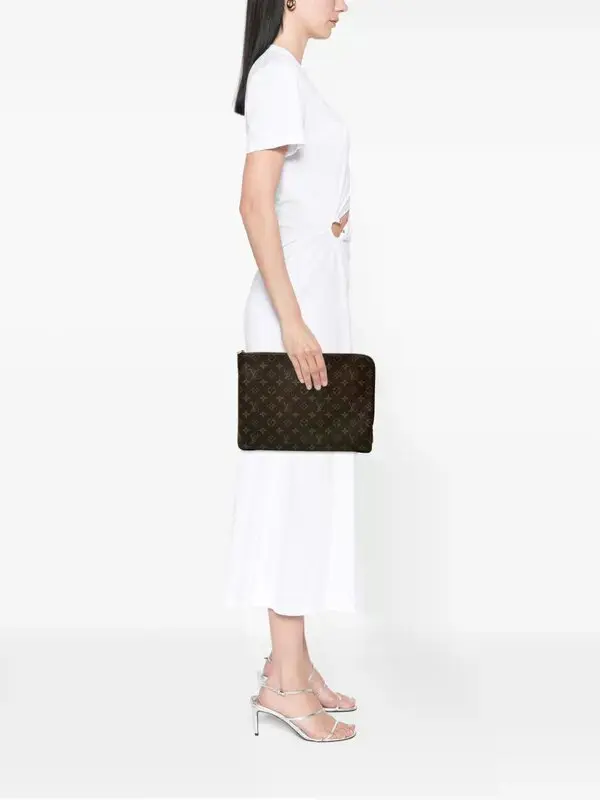 LOUIS VUITTON Monogram Etui Voyage Mm Clutch Bag - Brown