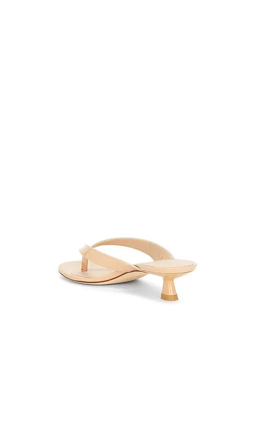 STUART WEITZMAN Rio Sleek Kitten Heel Sandal - Tan