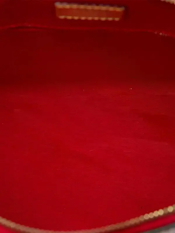 LOUIS VUITTON Monogram Vernis Lockit Pm Handbag - Red