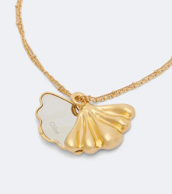 Chloé Shell Pendant Necklace