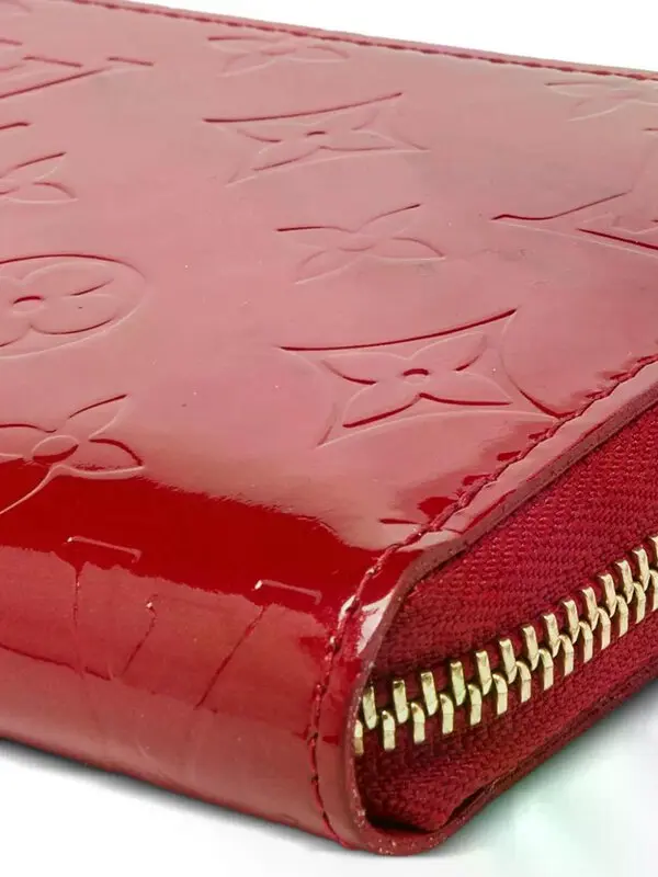 LOUIS VUITTON 2008 Monogram Vernis Zippy Leather Wallet - Red