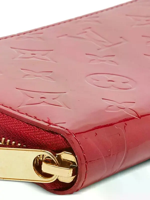 LOUIS VUITTON 2008 Monogram Vernis Zippy Leather Wallet - Red