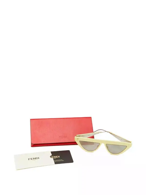 Fendi Cat Eye Sunglasses With Frame And Tinted Lenses