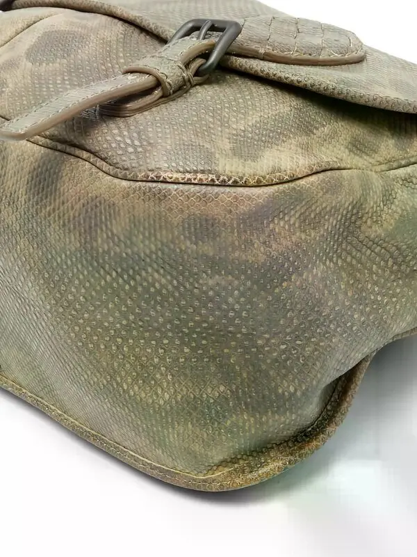 Bottega Veneta Gardena Leather Messenger Bag - Neutrals