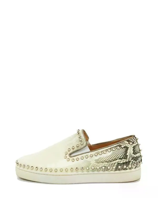CHRISTIAN LOUBOUTIN White Leather Snakeskin-effect Spike Embellished Slip-on Sneakers - Neutrals
