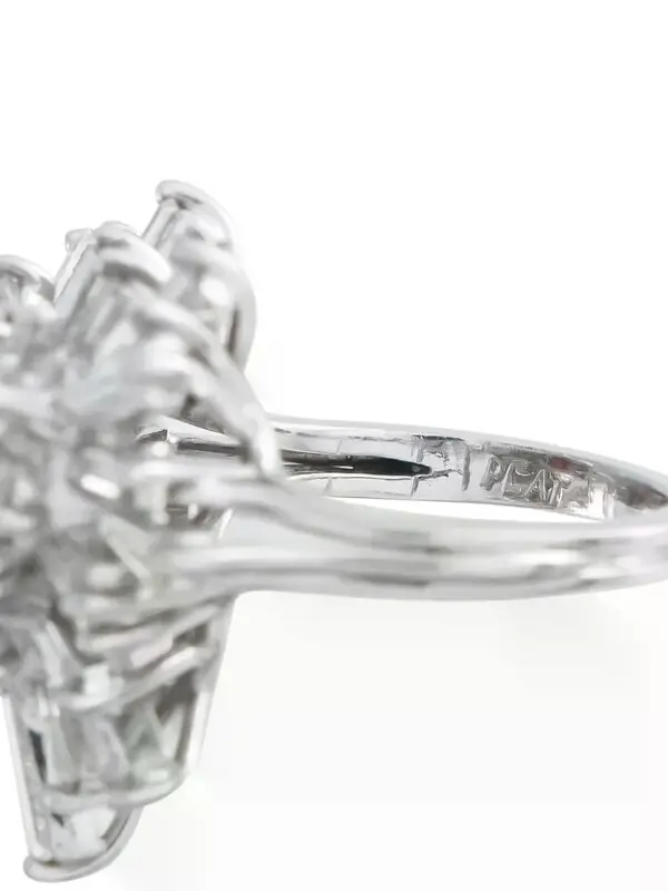 LB EXCLUSIVE Platinum Pear-cut Diamond Ring With Baguette And Round Diamonds