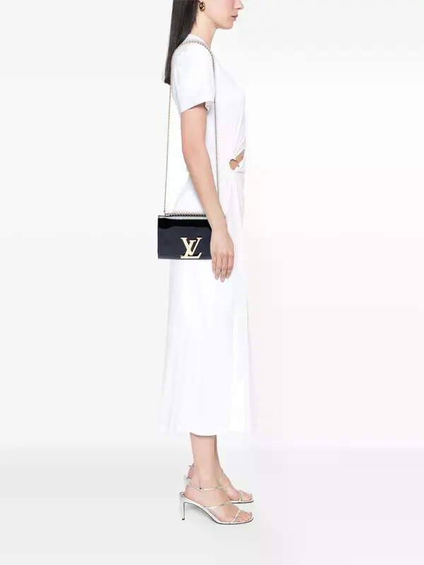 LOUIS VUITTON Vernis Louise Sliding Chain Mm Crossbody Bag