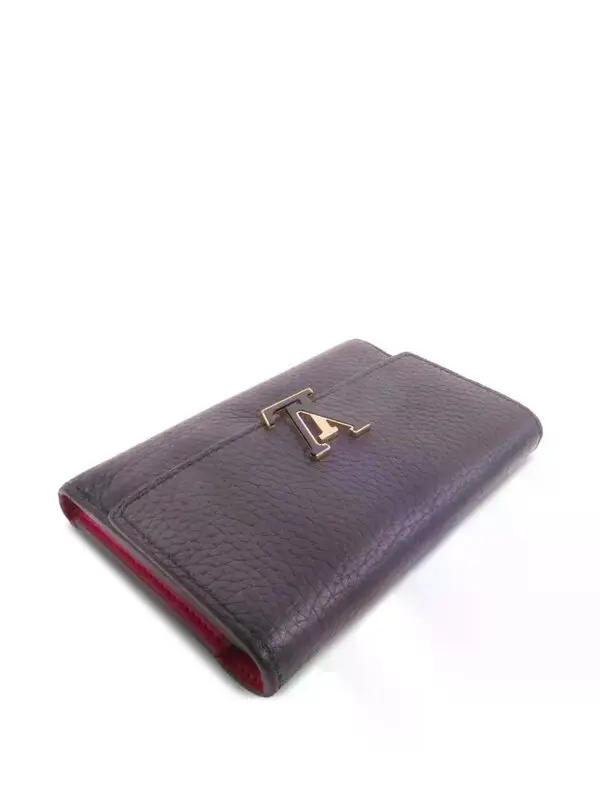 LOUIS VUITTON Capucines Compact Trifold Wallet