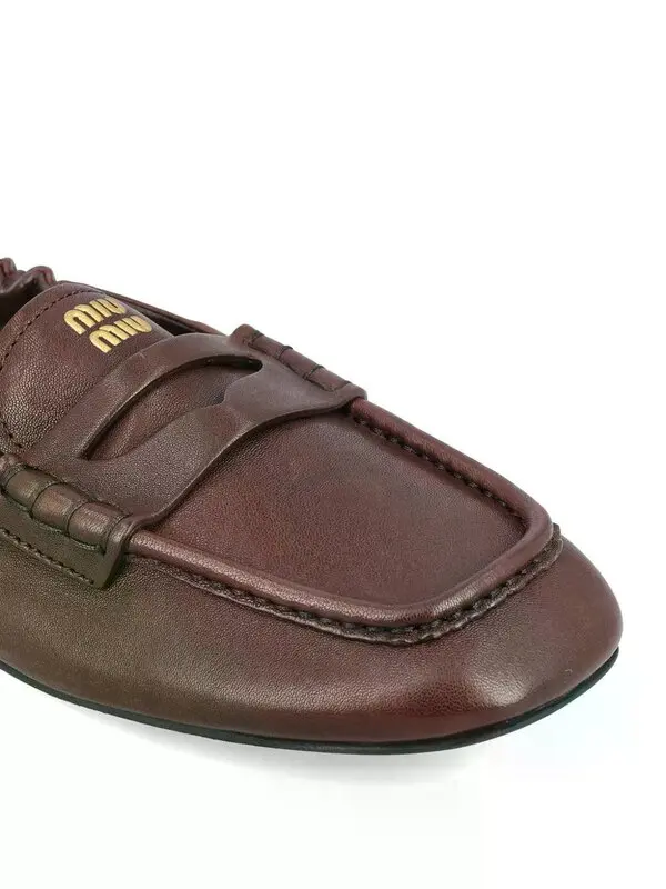 Miu Miu Ruffled Leather Loafers - Brown