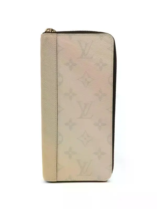 LOUIS VUITTON Taigarama Zippy Wallet - White