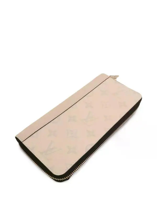 LOUIS VUITTON Taigarama Zippy Wallet