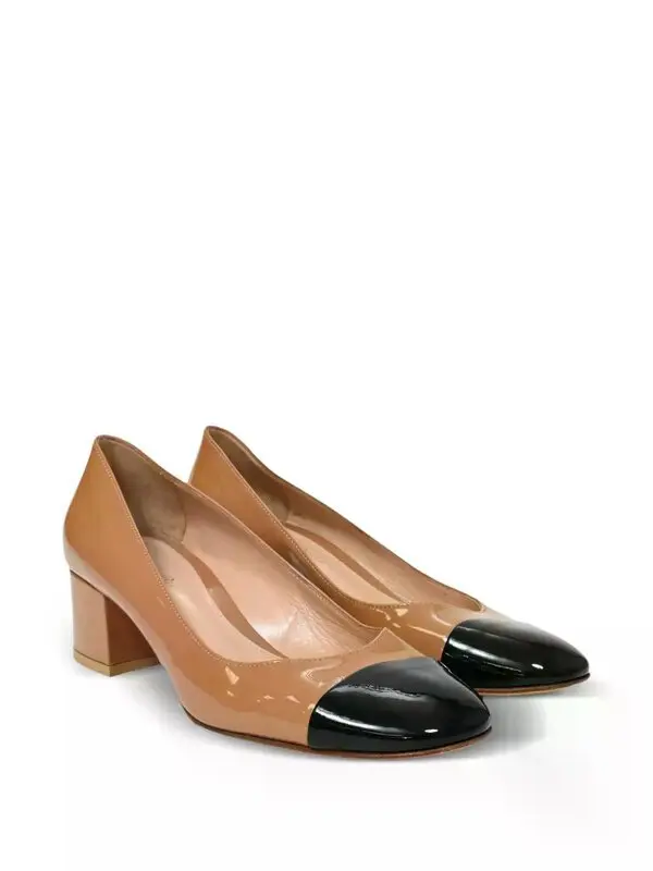 GIANVITO ROSSI Cap Toe Pumps