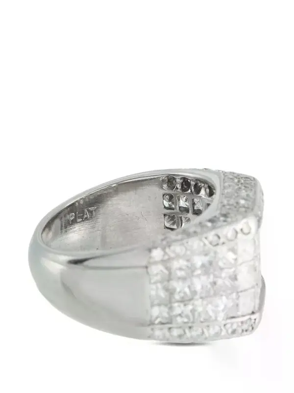 LB EXCLUSIVE Platinum Diamond Ring