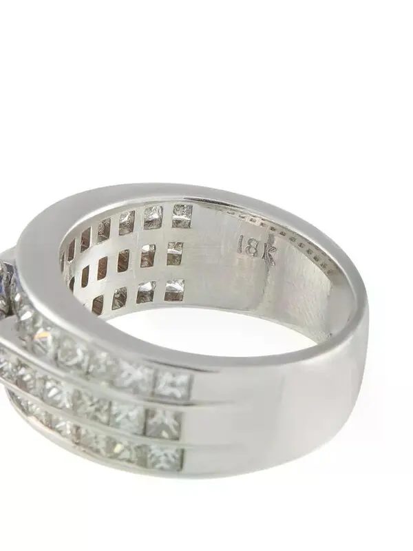 LB EXCLUSIVE Sapphire And Diamond Ring In 18k White Gold