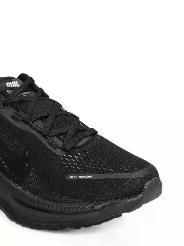 Nike Vomero 18 Running Sneakers - Black
