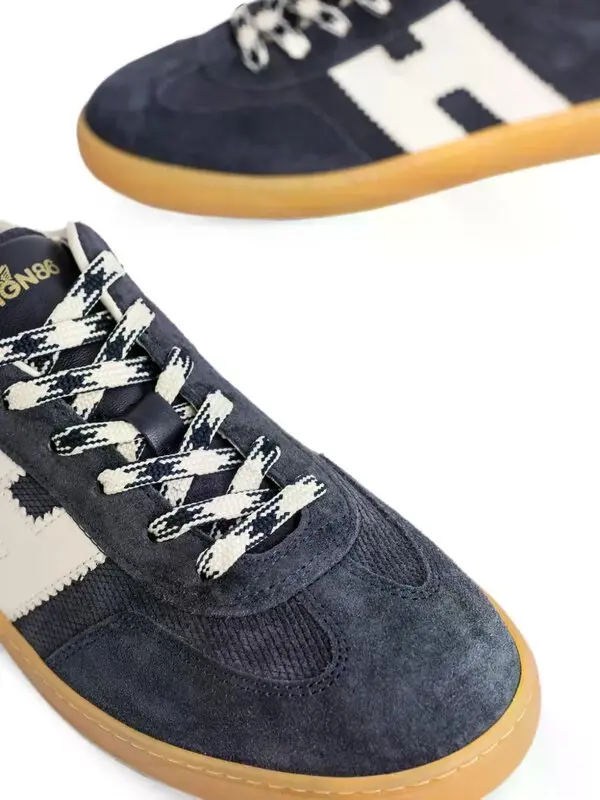 Hogan Sneakers With Side Logo Patch - Blue