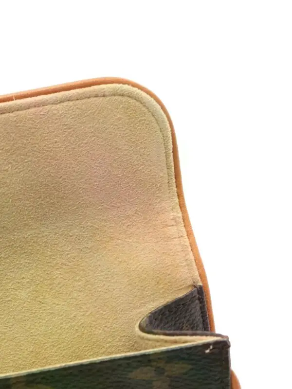 LOUIS VUITTON 2002 Florentine Belt Bag