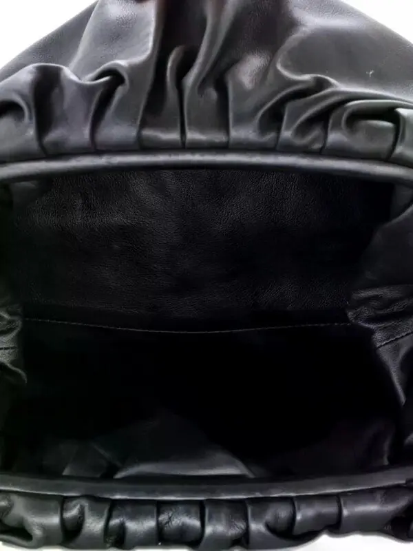 Bottega Veneta The Pouch Leather Clutch Bag - Black