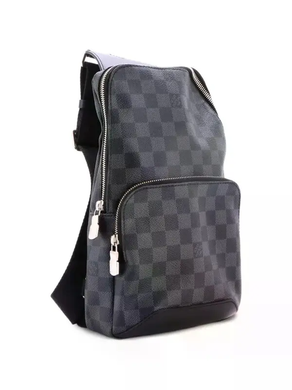 LOUIS VUITTON Avenue Sling Bag Damier Graphite