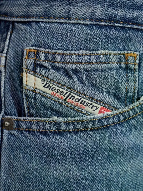 DIESEL® 1996 D-sire Distressed Jeans
