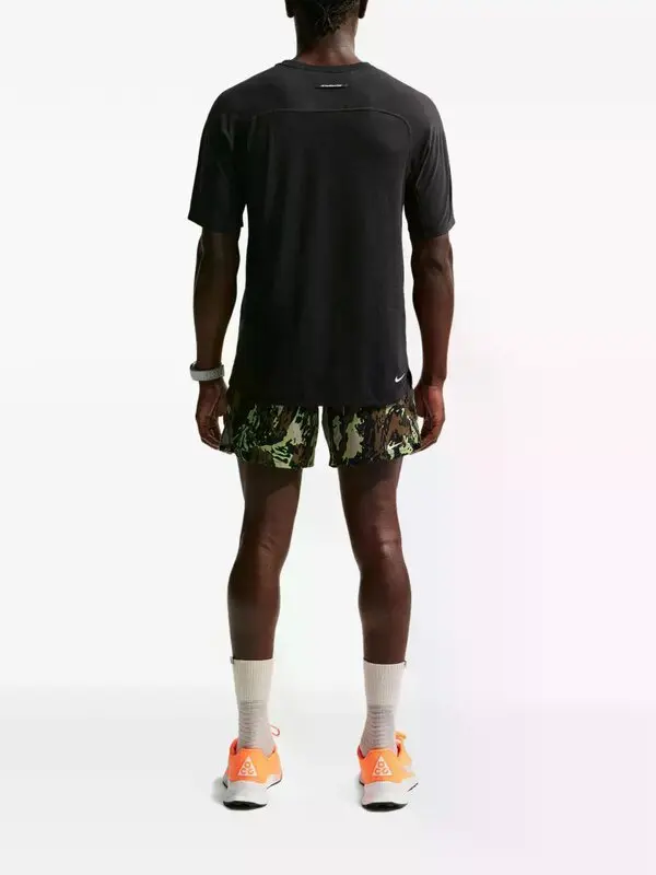 Nike Solar Chase Perforated T-shirt