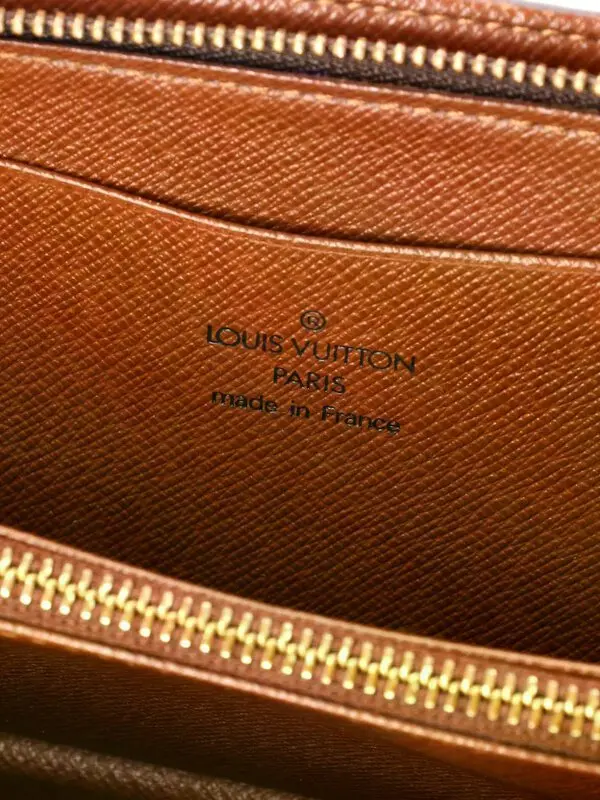 LOUIS VUITTON Porte-monnaie Zippy Wallet Monogram Canvas Small Wallets - Brown