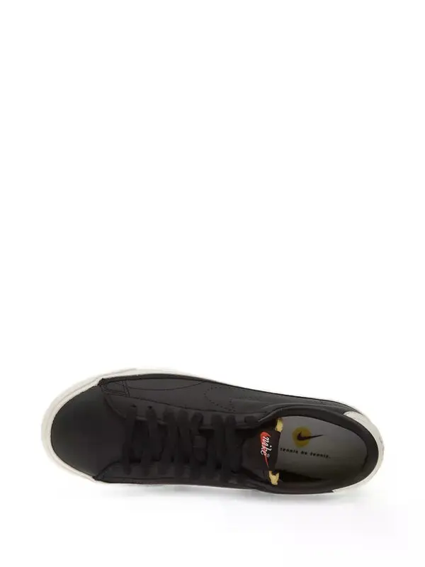 Nike Classic Sneakers