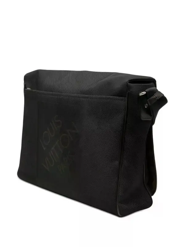LOUIS VUITTON Damier Geant Messenger Bag - Black