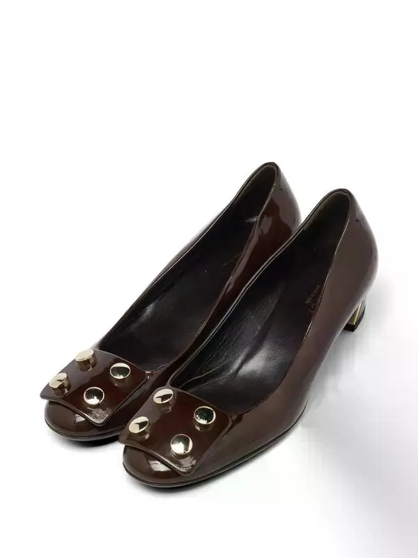 Gucci Patent Leather Pumps With Gold-tone Stud Embellishments - Brown