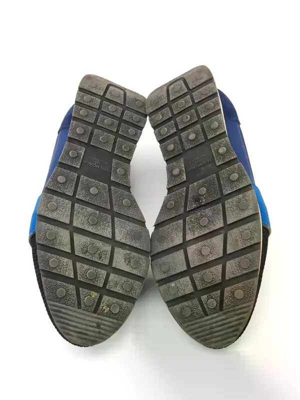 Balenciaga Race Runner Low Top Sneakers - Blue